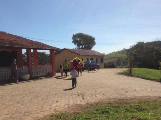 Sítio com 3 dormitórios à venda, 72000 m² por R$ 1.100.000,00 Zona Rural Cunha/SP