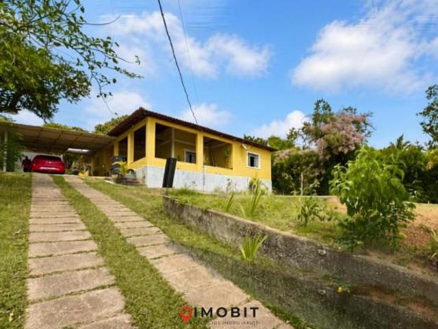 Sítio com 3 quartos, piscina e vista para a serra
