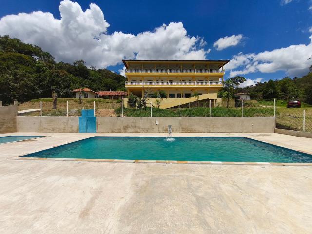 Sítio com 10 suítes e estrutura p/ eventos LT0088