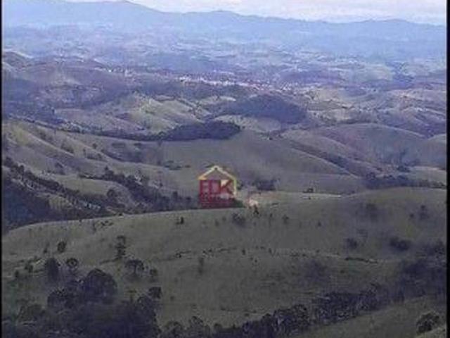 Sítio com 1 dormitório à venda, 300000 m² por R$ 1.000.000,00 Cunha Cunha/SP
