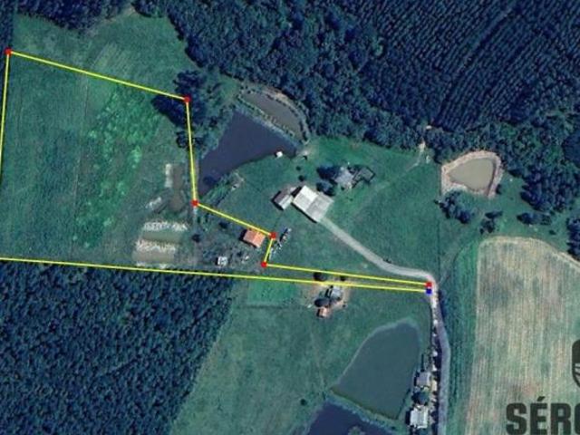 SÍTIO COM 2,2 HA A 6KM DO ASFALTO COM GALPÃO/CASA SIMPLES E AÇUDES