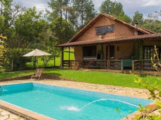 Sítio com 7 dormitórios à venda, 25000 m² por R$ 2.710.000,00 Camanducaia Camanducaia/MG