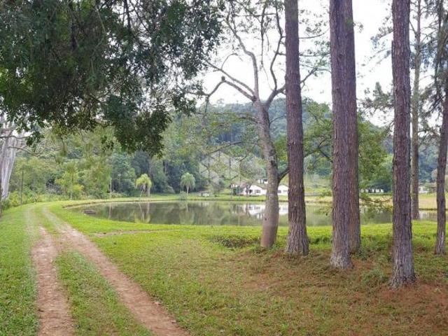 Sítio com 430.360 m² à venda por R$ 2.500.000,00 Jardim Cinco Lagos Mairiporã/SP