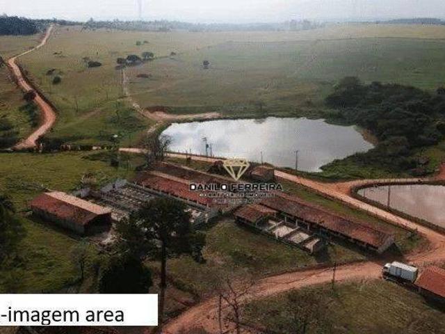 Sítio com 4 quartos à venda, 16600 m² por R$ 3.500.000 Pedregulho Itu/SP