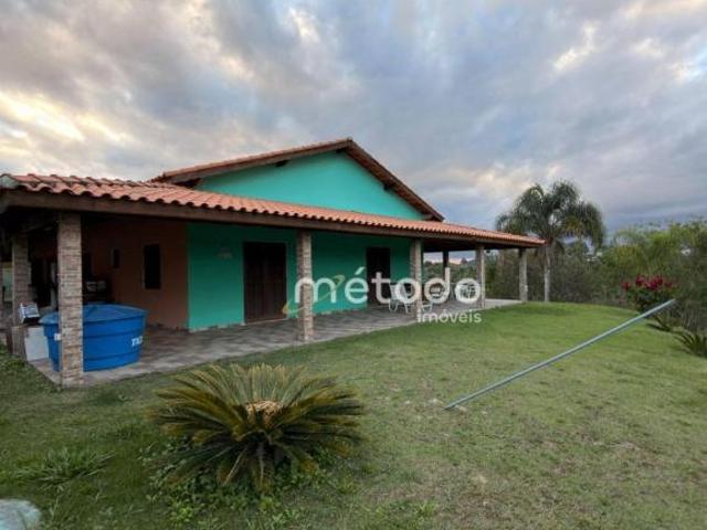 Sítio com 4 quartos à venda, 20 m² por R$ 945.000 Bairro Centro Santa Branca/SP