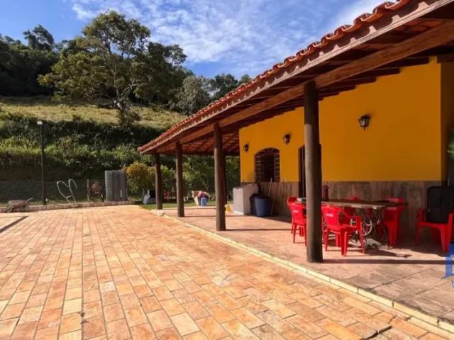 Sítio com 4 quartos e 3 banheiros à Venda, 36.000 m² por R$ 2.500.000 Cód. Ch1651