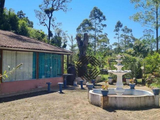 Sítio com 4 quartos, sendo 1 suíte, churrasqueira, lago para pesca à venda, 252000 m² por R$ 1.000.0