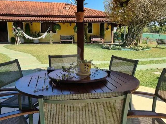 Sítio com 5 quartos à venda em Pavão canguera SP