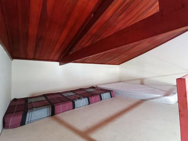 Sítio com 5 suítes, piscina e área gourmet LT0051