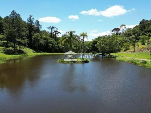 Sítio com 6 dormitórios à venda, 121000 m² por R$ 1.600.000,00 Bairro Carmo Messias Ibiúna/SP