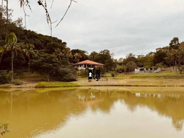 Sítio com 6 dormitórios à venda, 50000 m² por R$ 1.950.000,00 Centro Simão Pereira/MG