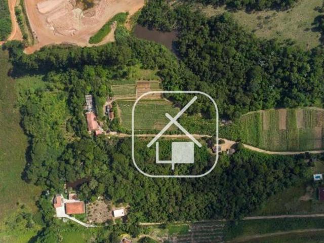 Sítio com 6 dormitórios à venda, 72600 m² por R$ 1.800.000,00 Chácaras Guanabara Guararema/SP