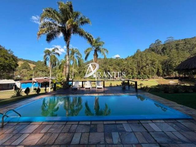 Sítio com 8 dormitórios à venda, 24000 m² por R$ 1.700.000 Cachoeirinha Bom Jesus dos Perdões/SP