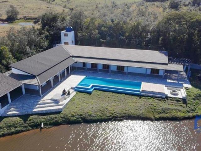 Sitio com 8 Quartos e 4 banheiros à Venda, 24.000 m² por R$ 3.000.000 Cód. ch2368