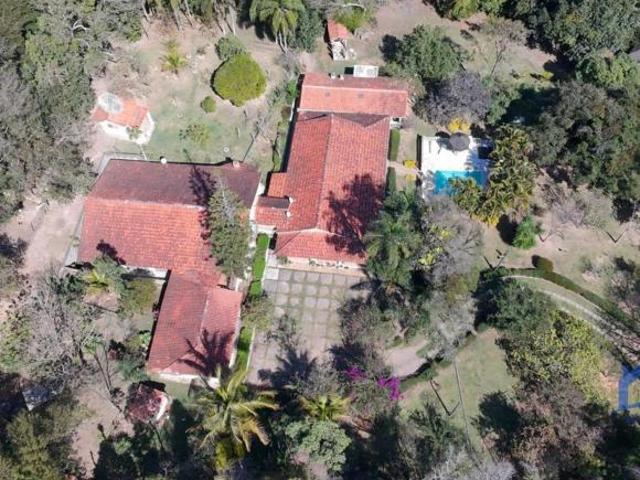 Sítio com 8 Quartos e 5 banheiros à Venda, 15.000 m² por R$ 1.500.000 Cód. ch2489