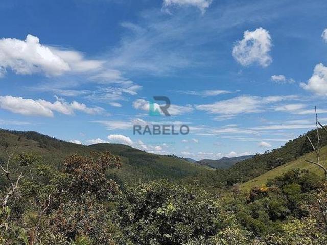 SÍTIO COM CACHOEIRAS E MATA NATIVA ENTRE PINDA X LAGOINHA SP
