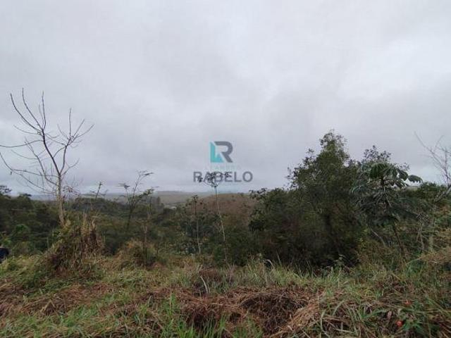 SÍTIO COM CACHOEIRAS E RIO EM PINDAMONHANGABA SP