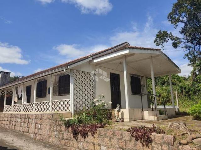 SÍTIO COM CASA 2 DORMITÓRIOS E 2 VAGAS CENTRO DE VIAMÃO