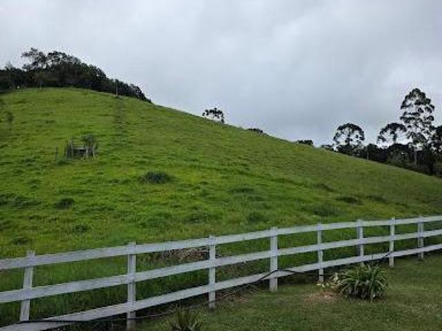 Sítio com Casa 35.000 m2 Paraibuna R$ 680.000 Cunha/SP