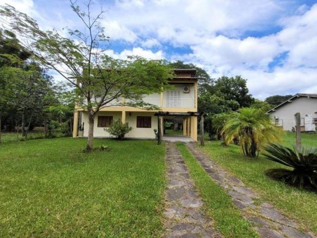 Sítio com casa de 3 dormitórios no Passo da Batalha, Viamão, junto à João de Oliveira Remião