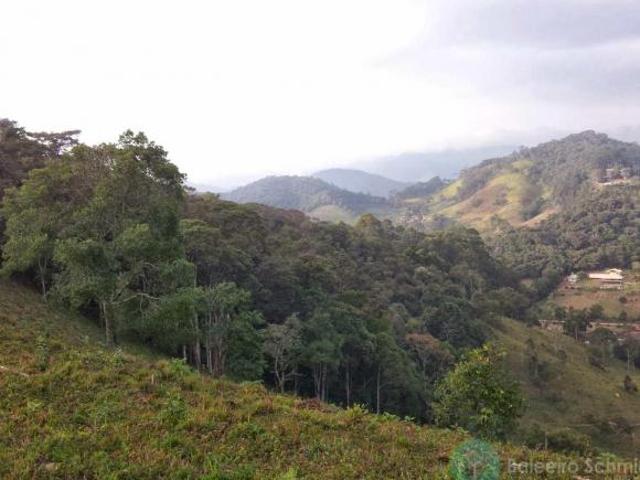 Sítio com chalé lareira e vista deslumbrante