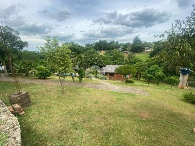 SITIO COM DUAS CASAS PROXIMO AO CENTRO DE VIAMAO