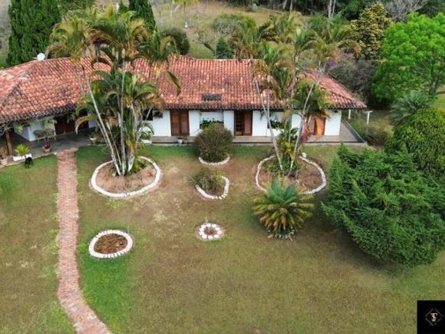 Sítio com Ótimo Acesso Asfaltado Atibaia 8 Alqueires