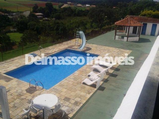 Sítio com lago e vista panorâmica!