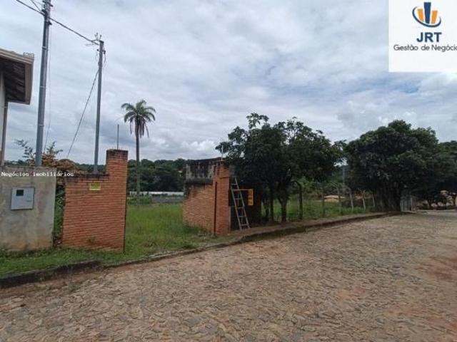 Sitio com lagoa a venda no Condomínio Recanto da Serra, Esmeraldas