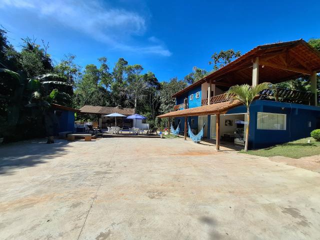 Sítio com piscina aquecida e conforto LT0057