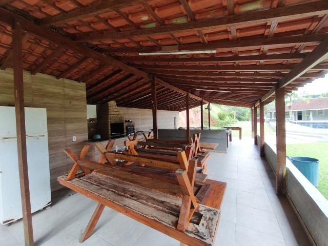 Sítio com piscina, ofurô e pesca esportiva LT0089