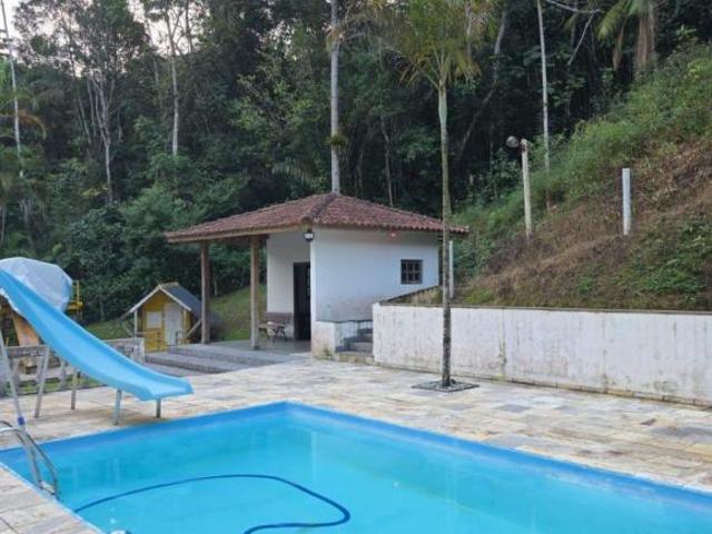 SÍTIO COMPLETO EM JUQUITIBA – SP | PRONTO PRA VIVER 30.000m² de natureza + estrutura 100% pronta