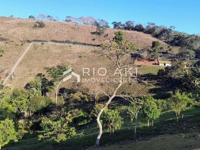 Sítio Colonial Exclusivo em Lima Duarte – MG 20.000 m²