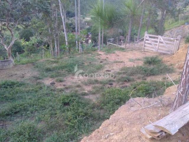 Sítio de 48.400 m² com casa sede e curral para gado em São Luiz do Paraitinga, SP