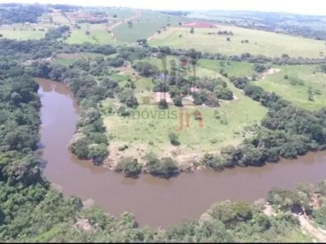 Sitio de 89.000 m² 350 m² área construída 5 dormitórios 2 suítes Venda por R$ 1.500.000 Ba