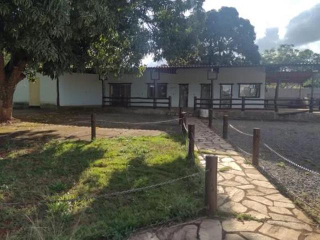 Sítio de 3000 m² com 4 quartos à venda em Valinhos