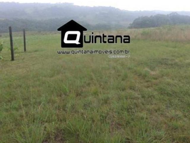 Sítio de 38 hectares na Cascata porteira fechada