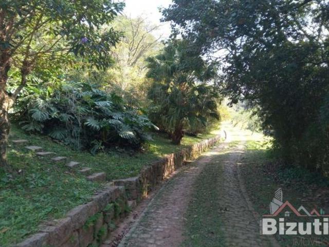 Sítio de Alto Padrão à Venda em Campo Limpo Paulista – Natureza, Lagos e Estrutura Completa
