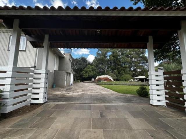 Sitio de Alto Padrão em Farroupilha Infraestrutura Completa Venda