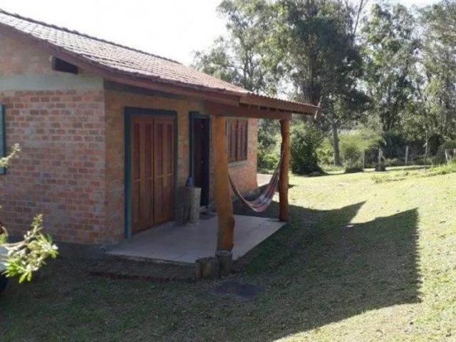 SITIO DE LAZER COM 40.000 M2 NA ESTRADA DO VAREJÃO