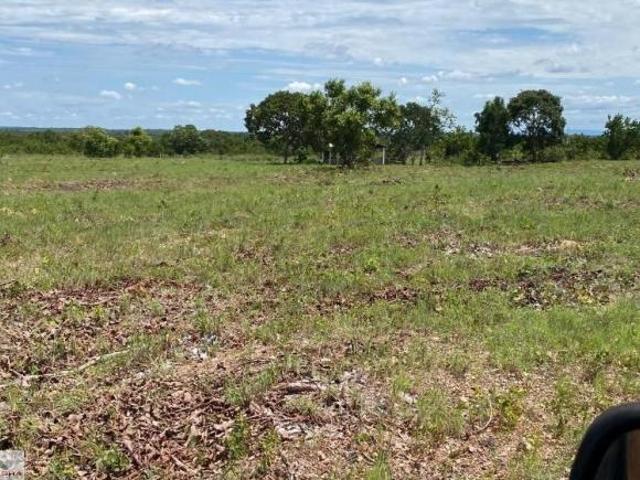 Sítio de Luxo à Venda em Várzea Grande MT, Bairro Estrada da Sadia: 3 Quartos, 2 Suítes, 1 Sala, 4 B