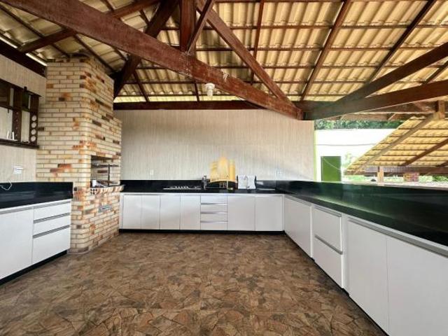 Sítio de Luxo à Venda no Condomínio Nosso Rancho 535m² em Contagem