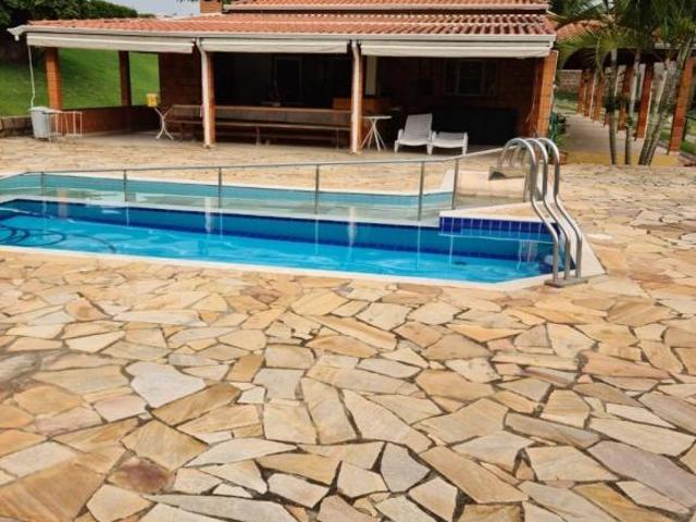 Sítio de luxo em condomínio exclusivo em Indaiatuba SP, Itaboraí! 3 quartos, 1 suíte, 2 salas, 2 ban