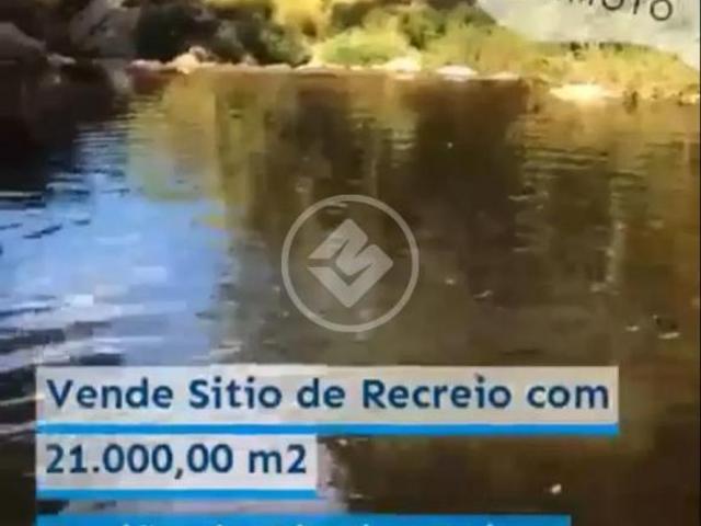 Sitio de recreio no KM 23 de 21.000m² a beira do Rio dos peixes. R$ 250.000,00