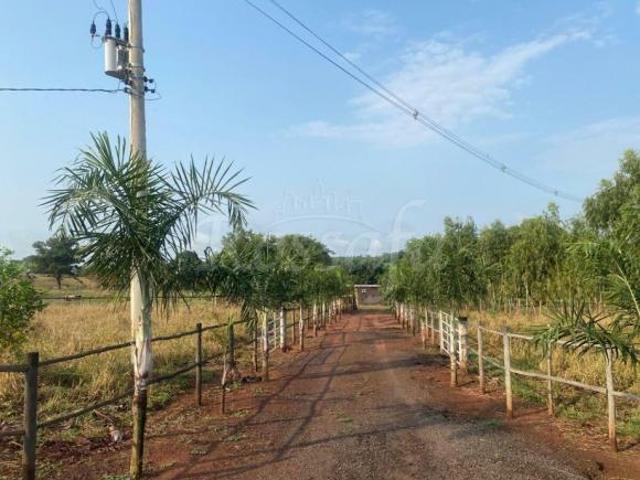 Sítio em Três Fronteiras SP