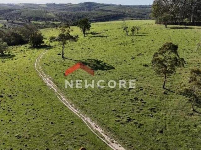 Sítio em Zona Rural Rural Sarapuí/SP