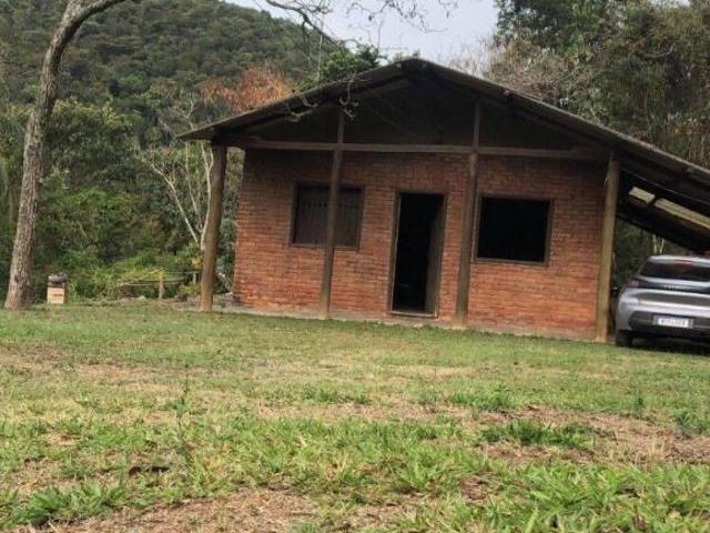 SITIO EM CAETÉ MORRO VERMELHO