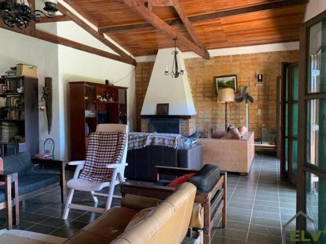 Sítio em Caucaia do Alto | Casa com Lareira, Lago e Muita Natureza