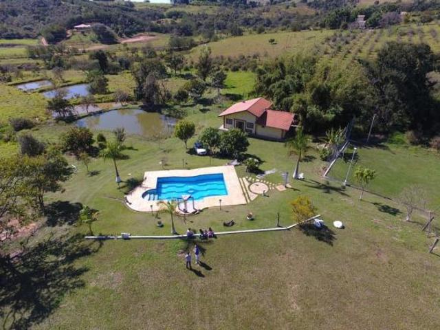 Sítio em condomínio à venda em Sousas, distrito de Campinas, com 4 lagos e casa com 3 dormitórios