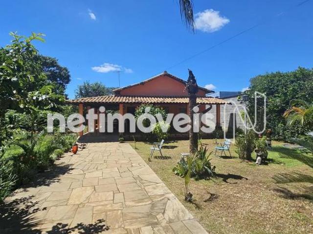 Sítio em condomínio fechado com pomar e 1000m²  de terreno